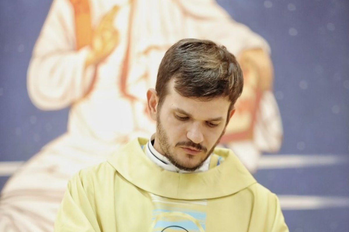 Padre Patrick grava especial do espetáculo "Bença, Padre" em São Paulo ...